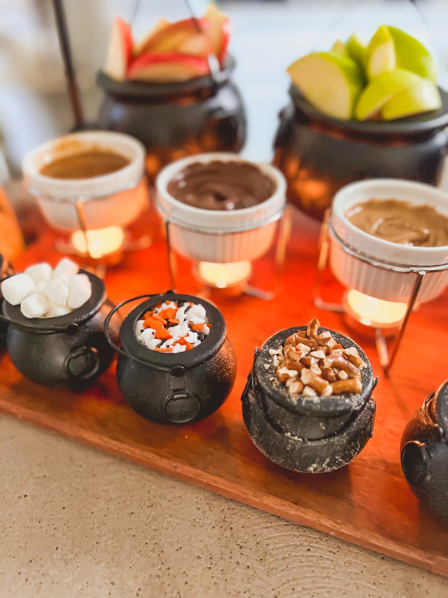 How to Make the Cutest Caramel Apple Toppings Bar