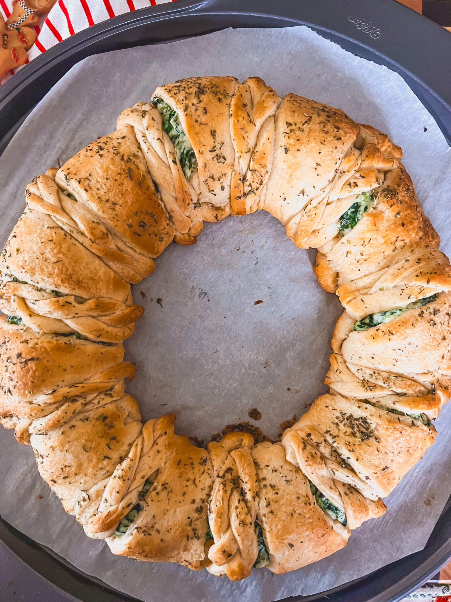 Spinach Dip Holiday Wreath